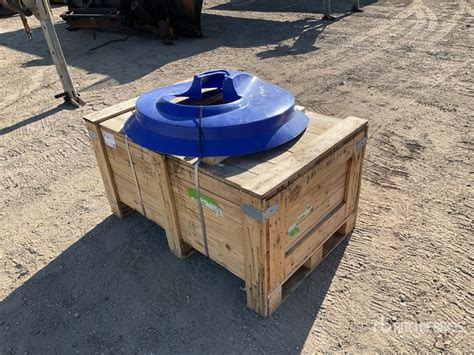 Quantity Of Schmidt Salt Spreader Parts Ritchie Bros Auctioneers