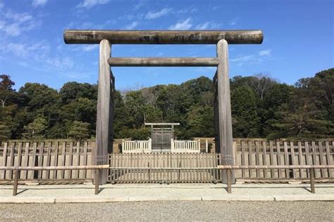 Kashihara City Kashihara Jingu And Mausoleum Of Emperor Jimmu Private