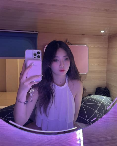 黄诗敏 周末放飞， 无限续杯！🍻 L1clubkl Instagram