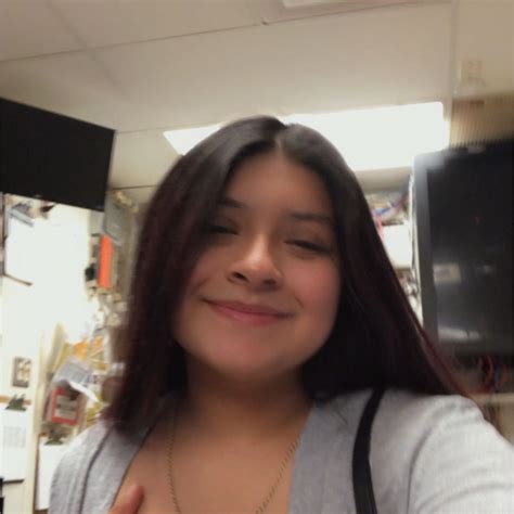 Yasmin Martinez Stna Storypoint Linkedin