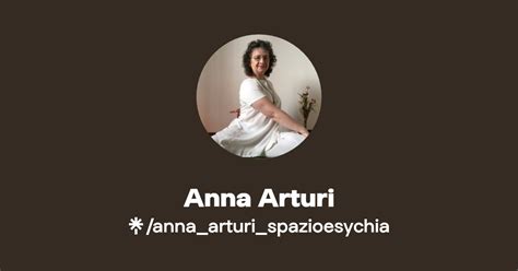 Anna Arturi Instagram Facebook Linktree