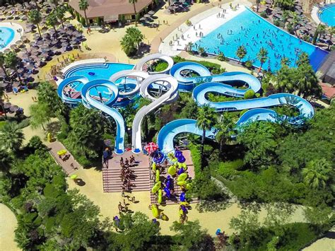 Las Mejores Piscinas Con Toboganes De España