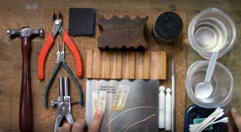 Free Video Tutorial Make Textured Keum Boo Earrings Keum Boo Earrings Keum Boo Keum Boo Jewelry