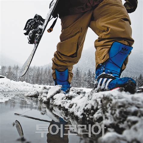 아디다스 부츠·자켓·고글 등 스노우보딩 라인 런칭