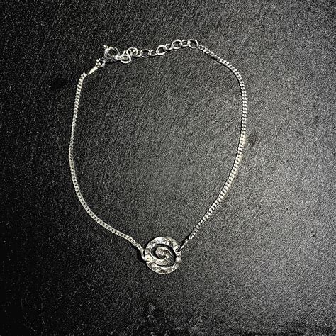 Evolve Bracelet Piornamentos