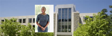 Admissions Director Qanda Shari Hubert Of Dukes Fuqua School Of Business