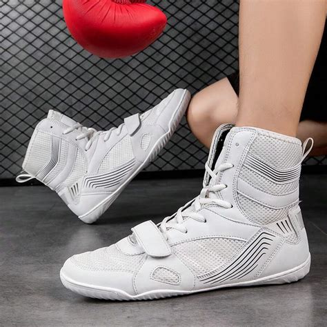 Tolln Mens Professional Boxing Shoe High Top Fight Shoe Fighting