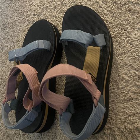Platform Pastel Tevas 💕💕💕 Super Cute Super Practical Depop