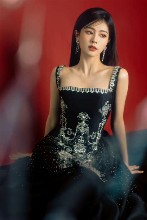 Bai Lu Amazing In Julien Fournié ⋆ Haute Couture Dresses Bags And Accessories