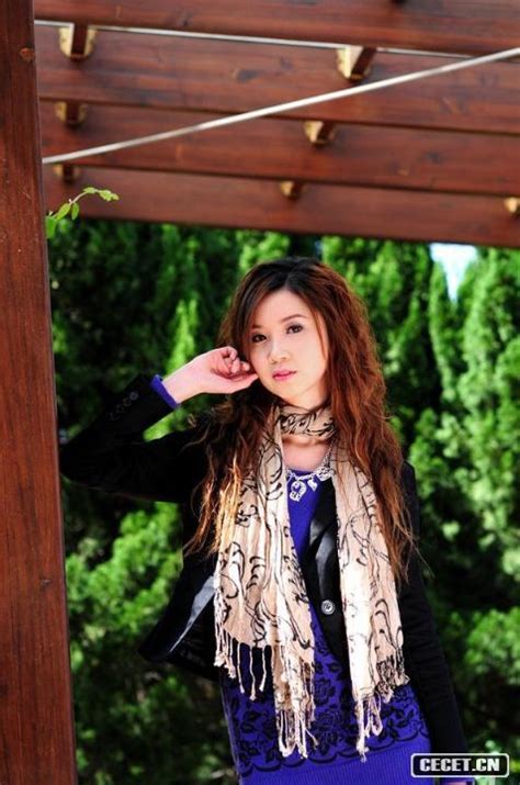 率真美女黄希文 中国娱乐资讯网cecetcn