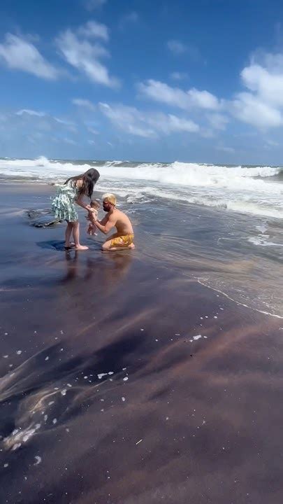 فیلم کامل سریلانکارو ایندفعه پستش میکنم 😬 ️فعلا این صحنه هارو دریابیداین اقیانوس هنده😍 Youtube