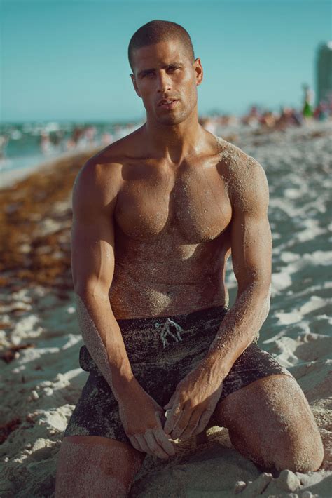 Darnell E The Source Models Top Miami Modeling Agency And Management Company