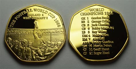 Football World Cup 1966 24ct Gold Commemorative Bobby Moore Charlton