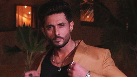 Khakee Actor Aadil Zafar Khan Says There Is A Difference Between