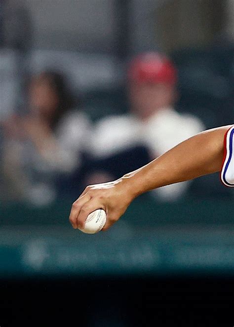 Dane Dunning Texas Rangers Pitcher Bio Stats News And More Topps Ripped