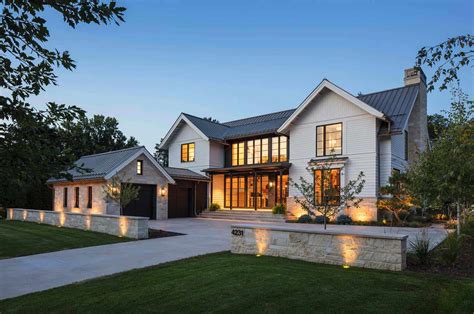 Contemporary Farm Style Houses