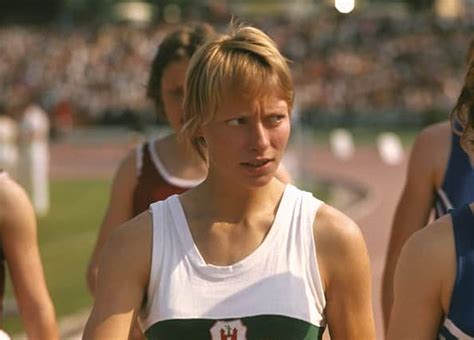 Annelie Ehrhardt German Olympian Hurdler Dies Aged 74