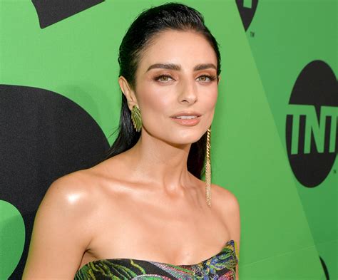 Aislinn Derbez Bikini