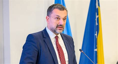 Konaković Dodik Me Zvaosnsd Izbrisan Gumicom 6yka