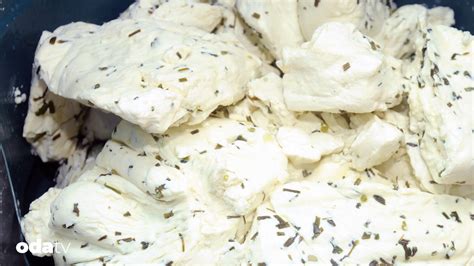 Van Otlu Peynirinin Hikayesi Yapımı Ve Kültürü I Van Otlu Peyniri Hangi Otlardan Yapılır I