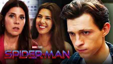 May Parker Aunt May News And Updates The Direct The Direct