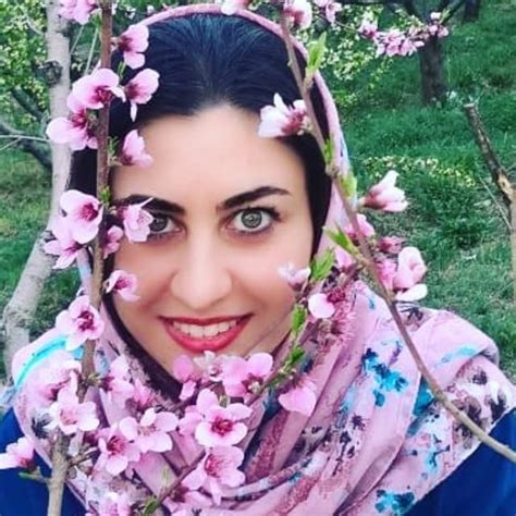 Setareh Rasaneh Setare R2000 • Threads Say More