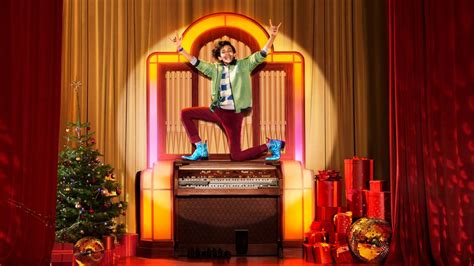 Amazon Fashion Launches Virtual Try On Sunglasses Feature Theindustry