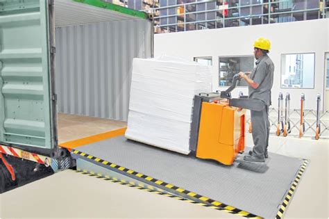 Dock Levelers Facilitates Fast Smooth And Safe Transition