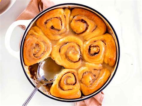 Ree Drummonds Famous Cinnamon Rolls Are Unlike Any Ive Ever Had The