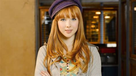 Cap Red Molly C Quinn Red Hair Blue Eyes Girl Actress Alexis