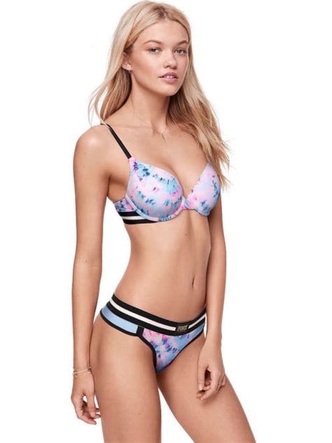 Maggie Laine Lingeriepedia