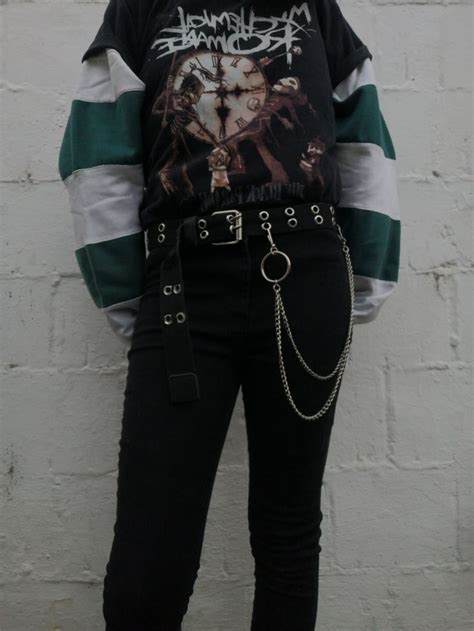 Pin Van Fer Op Outfit