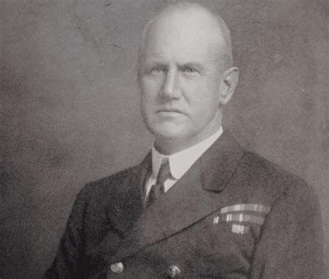 Le Capitaine Bertram Fox Hayes Le Site Du Rms Olympic