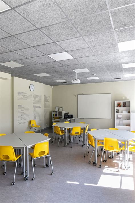 Suspended Acoustic Ceilings For Modern Classroom Classroom Ceiling