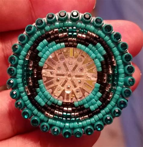 Pin By Tracy Kakakaway On Beadwork Ideas Bead Work Jewelry Beading