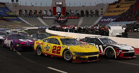 Nascar Race Cars Chevy Unveils 2018 Camaro Zl1 Nascar Race Car