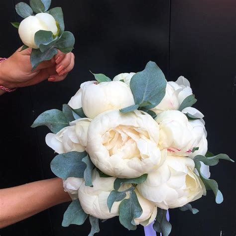 Букет невесты белые пионы Vegetables Cabbage