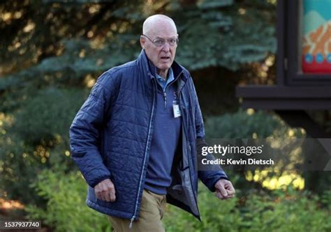 4 971 Henry Paulson Photos And High Res Pictures Getty Images
