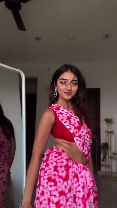 Aanya Advani Prettiest In White 🤍 Aanyaadvani 😳 Desigirl Desikudi