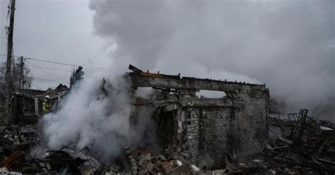 푸틴 때리느라 서방 무기 고갈 미친 듯이 무기 긁어모아야