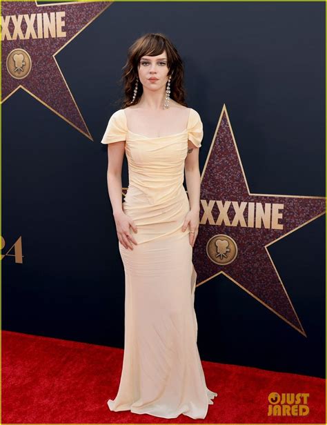 Halsey Wows In Revealing Gold Dress At Maxxxine L A Premiere With Mia Goth And More Photo