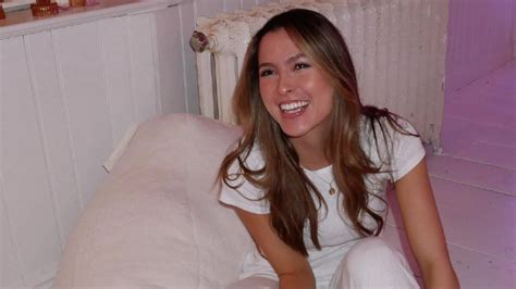 ¿se Cansó De Ser Influencer Mujer Decide Salir A Buscar Un Trabajo Y