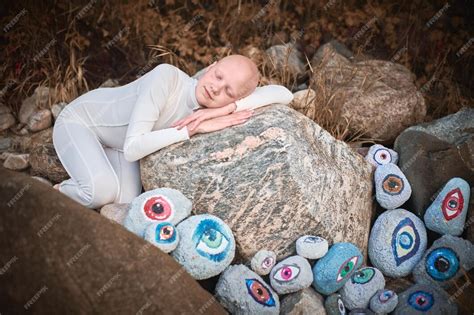 Premium Photo Young Hairless Girl With Alopecia In White Futuristic