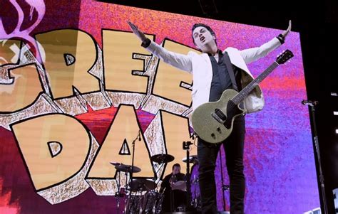 Green Day Preview New Music In Latest 1972 Clip