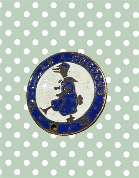 Vintage Cadbury Cococub Enamel Club Badge 1930s British Pre War Bras Love Nicki X