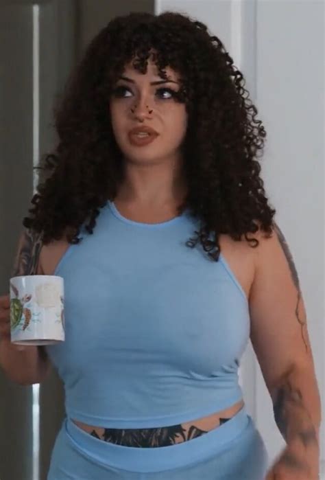 Whats The Name Of The Extra Playing The Girlfriend In Obsessed Exes Zoey Uso Scene 1 Reply