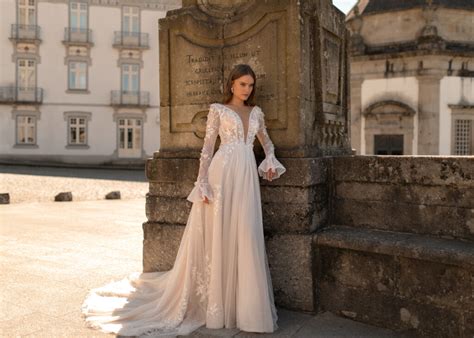 Fall Wedding Dress With Sleeves Dresses Images 2025