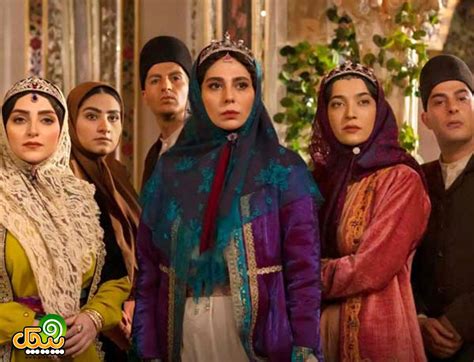 بیوگرافی رعنا آزادی‌ور 40 عکس زیبا و خانوادگی رعنا آزادی‌ور رعنا