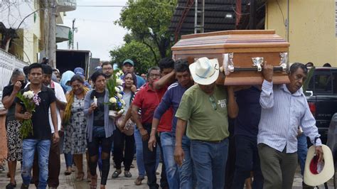 Mataron A Su Hijo En La Masacre En Guerrero Mi Niño No Tenía Por Qué