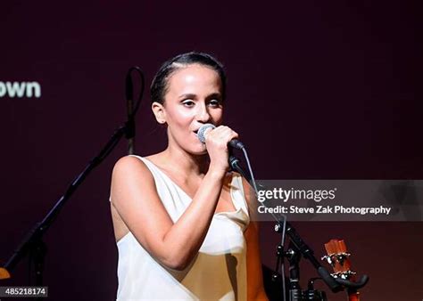 Meet Meet The Musician Rachel Brown The Band Photos And Premium High